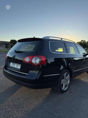 Black Volkswagen Passat 2010 in Kaunas, with an engine capacity of 2.00 L and mileage of 402 thousand km for 2000 €, photo 6 on AUTOMOTO.COM.LV