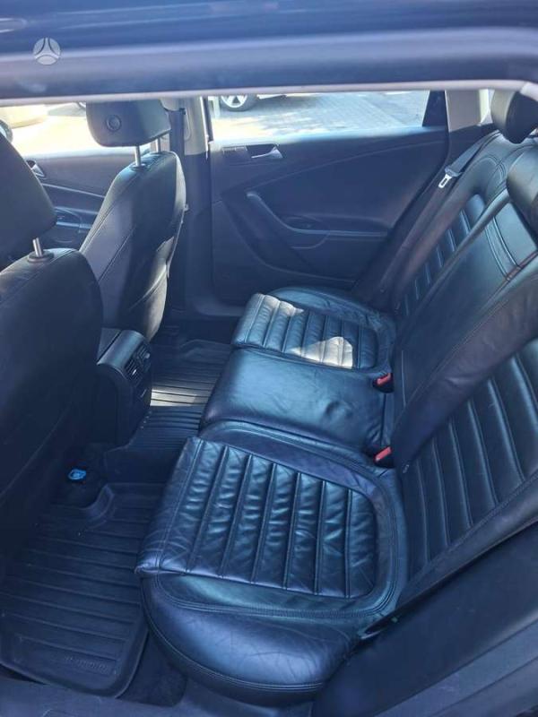 Black Volkswagen Passat 2010 in Klaipeda, with an engine capacity of 1.97 L and mileage of 321 thousand km for 3480 €, photo 6 on AUTOMOTO.COM.LV