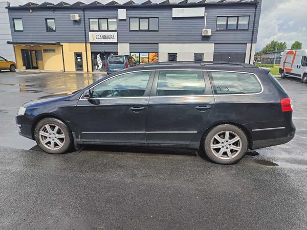 Black Volkswagen Passat 2010 in Parnu, with an engine capacity of 0.00 L and mileage of 324 thousand km for 3000 €, photo 2 on AUTOMOTO.COM.LV