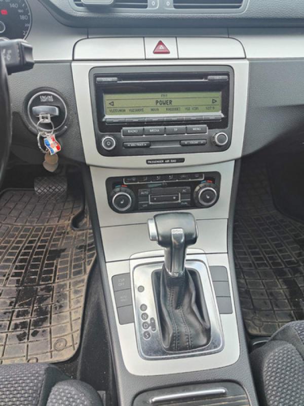 Melns Volkswagen Passat 2010 Pērnava, ar dzinēja tilpumu 0.00 L un nobraukumu 324 tūkst. km par 3000 €, foto 7 vietnē AUTOMOTO.COM.LV