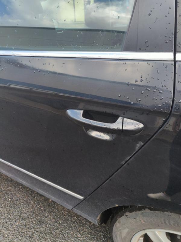 Melns Volkswagen Passat 2010 Pērnava, ar dzinēja tilpumu 0.00 L un nobraukumu 324 tūkst. km par 3000 €, foto 10 vietnē AUTOMOTO.COM.LV