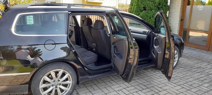 Black Volkswagen Passat 2010 in Vilnius, with an engine capacity of 1.97 L and mileage of 285 thousand km for 3750 €, photo 13 on AUTOMOTO.COM.LV