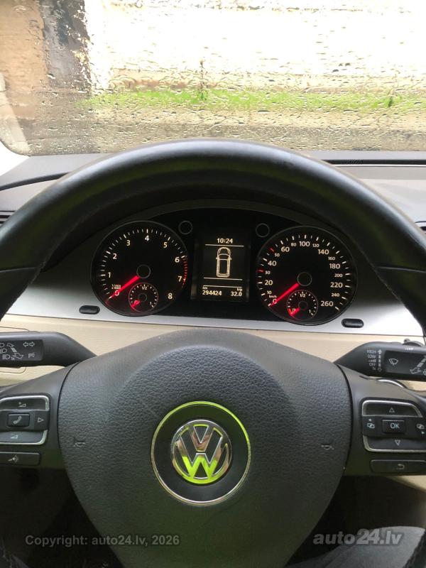 Black Volkswagen Passat 2010 in Tallinn, with an engine capacity of 1.40 L and mileage of 294 thousand km for 1700 €, photo 5 on AUTOMOTO.COM.LV