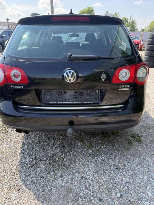 Melns Volkswagen Passat 2010 Jurbarkas, ar dzinēja tilpumu 1.97 L un nobraukumu 211 tūkst. km par 3399 €, foto 4 vietnē AUTOMOTO.COM.LV