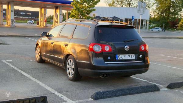 Melns Volkswagen Passat 2010 Viļņa, ar dzinēja tilpumu 1.97 L un nobraukumu 474 tūkst. km par 990 €, foto 4 vietnē AUTOMOTO.COM.LV