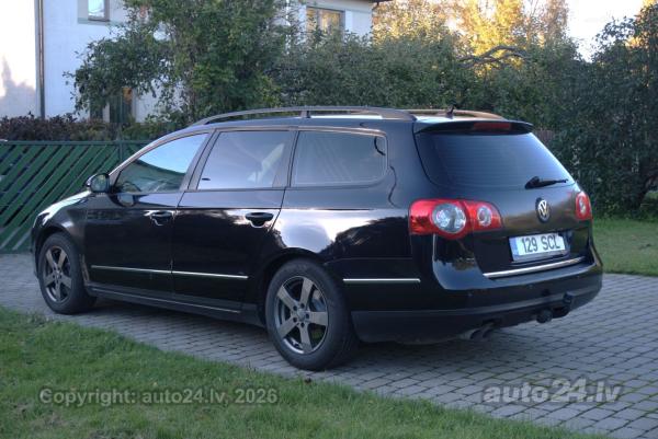 Black Volkswagen Passat 2010 in Tallinn, with an engine capacity of 2.00 L and mileage of 327 thousand km for 3950 €, photo 5 on AUTOMOTO.COM.LV