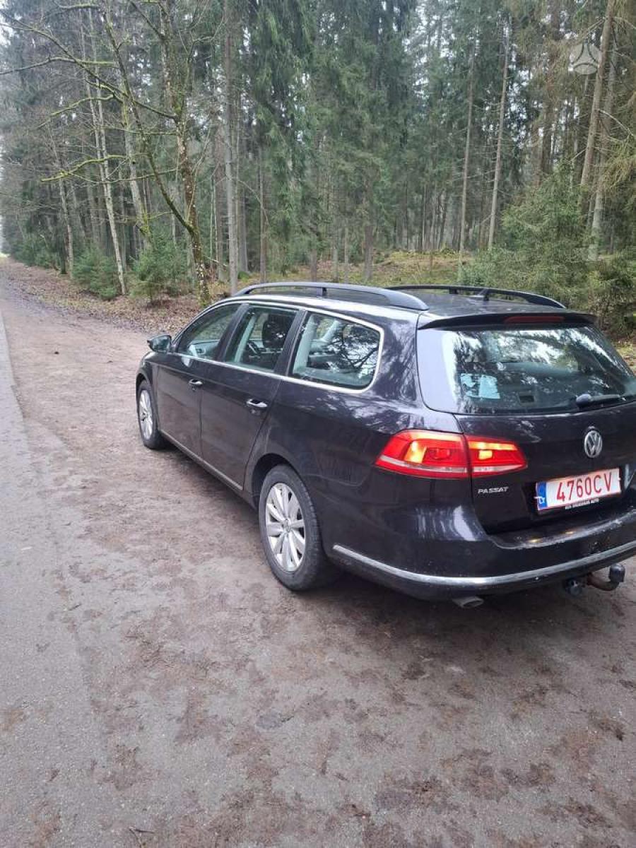 Melns Volkswagen Passat 2011 Kuršėnai, ar dzinēja tilpumu 1.60 L un nobraukumu 295 tūkst. km par 4250 €, foto 3 vietnē AUTOMOTO.COM.LV