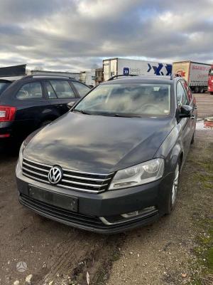 Black Volkswagen Passat 2011 in Kedainiai, with an engine capacity of 1.97 L and mileage of 287 thousand km for 3200 €, photo  on AUTOMOTO.COM.LV