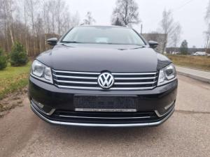 Black Volkswagen Passat 2011 in Prienai, with an engine capacity of 1.60 L and mileage of 246 thousand km for 5050 €, photo 2 on AUTOMOTO.COM.LV