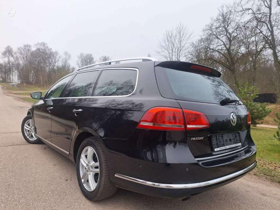 Black Volkswagen Passat 2011 in Prienai, with an engine capacity of 1.60 L and mileage of 246 thousand km for 5050 €, photo 5 on AUTOMOTO.COM.LV