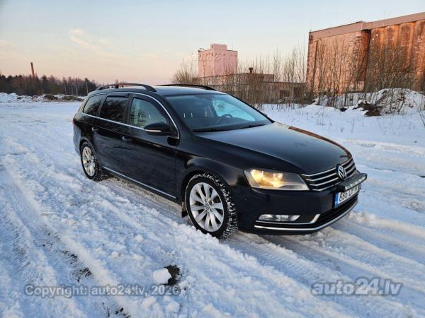 Melns Volkswagen Passat 2011 Tallina, ar dzinēja tilpumu 2.00 L un nobraukumu 0 tūkst. km par 4900 €, foto 3 vietnē AUTOMOTO.COM.LV