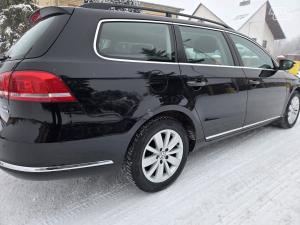 Black Volkswagen Passat 2011 in Vilnius, with an engine capacity of 1.60 L and mileage of 190 thousand km for 4800 €, photo 2 on AUTOMOTO.COM.LV