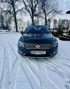 Melns Volkswagen Passat 2011 Viļņa, ar dzinēja tilpumu 0.00 L un nobraukumu 299 tūkst. km par 3400 €, foto 2 vietnē AUTOMOTO.COM.LV