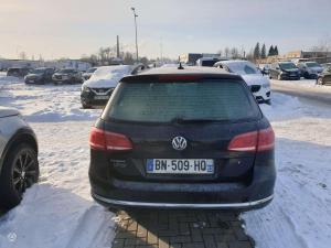 Black Volkswagen Passat 2011 in Taurage, with an engine capacity of 1.60 L and mileage of 304 thousand km for 3500 €, photo 4 on AUTOMOTO.COM.LV