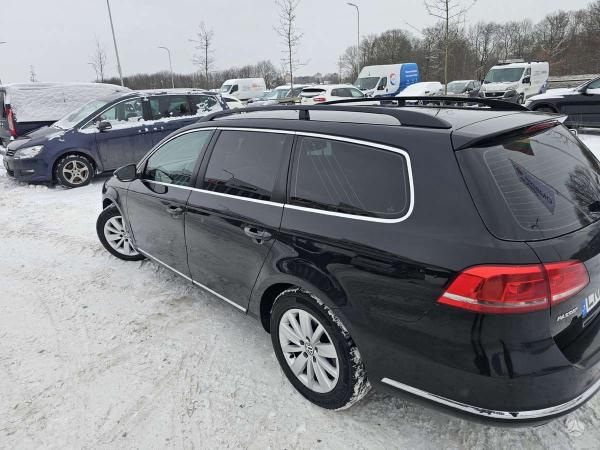 Melns Volkswagen Passat 2011 Kauņa, ar dzinēja tilpumu 1.97 L un nobraukumu 271 tūkst. km par 3500 €, foto 5 vietnē AUTOMOTO.COM.LV