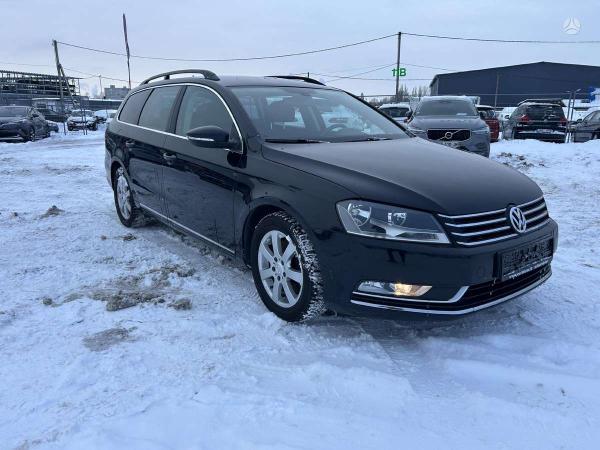 Melns Volkswagen Passat 2011 Kauņa, ar dzinēja tilpumu 1.60 L un nobraukumu 305 tūkst. km par 4990 €, foto 1 vietnē AUTOMOTO.COM.LV