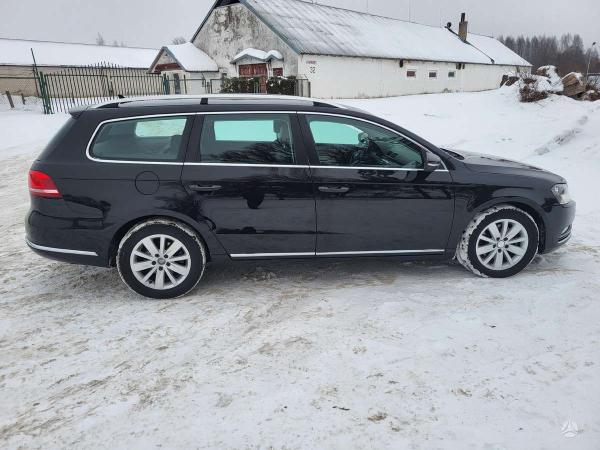 Black Volkswagen Passat 2011 in Taurage, with an engine capacity of 1.97 L and mileage of 280 thousand km for 4400 €, photo 5 on AUTOMOTO.COM.LV
