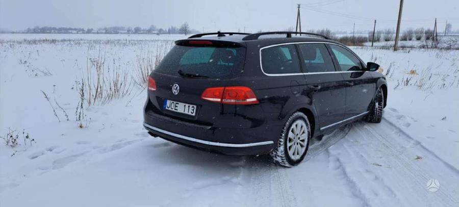 Black Volkswagen Passat 2011 in Jurbarkas, with an engine capacity of 1.97 L and mileage of 228 thousand km for 6200 €, photo 5 on AUTOMOTO.COM.LV
