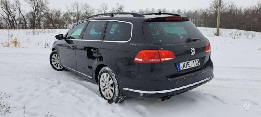 Black Volkswagen Passat 2011 in Jurbarkas, with an engine capacity of 1.97 L and mileage of 228 thousand km for 6200 €, photo 7 on AUTOMOTO.COM.LV