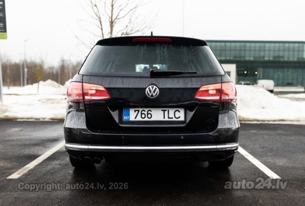 Black Volkswagen Passat 2011 in Tallinn, with an engine capacity of 2.00 L and mileage of 555 thousand km for 4499 €, photo 5 on AUTOMOTO.COM.LV