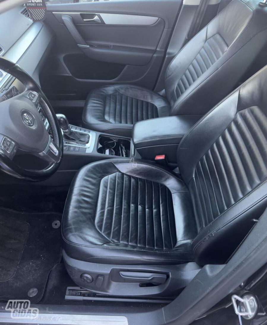 Black Volkswagen Passat 2011 in Siauliai, with an engine capacity of 1.40 L and mileage of 230 thousand km for 4200 €, photo 12 on AUTOMOTO.COM.LV