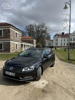 Black Volkswagen Passat 2011 in Vilnius, with an engine capacity of 2.00 L and mileage of 362 thousand km for 5800 €, photo 3 on AUTOMOTO.COM.LV