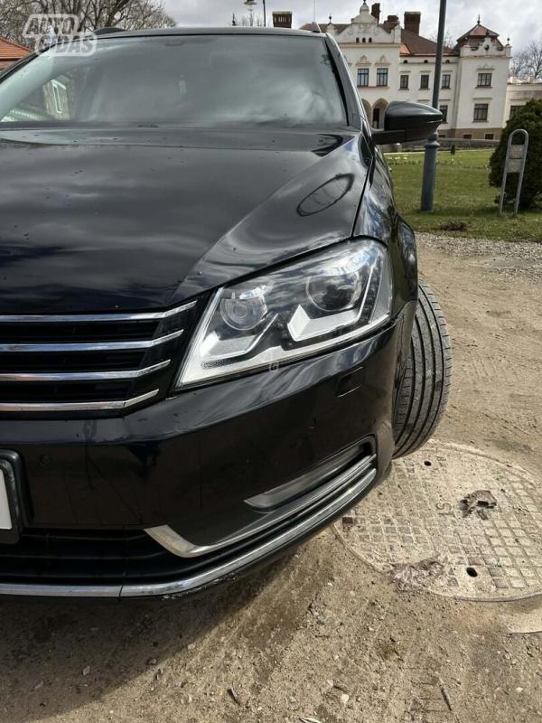 Black Volkswagen Passat 2011 in Vilnius, with an engine capacity of 2.00 L and mileage of 362 thousand km for 5500 €, photo 3 on AUTOMOTO.COM.LV