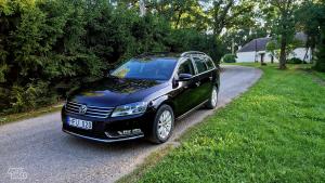Black Volkswagen Passat 2011 in Joniskis, with an engine capacity of 2.00 L and mileage of 298 thousand km for 3600 €, photo  on AUTOMOTO.COM.LV