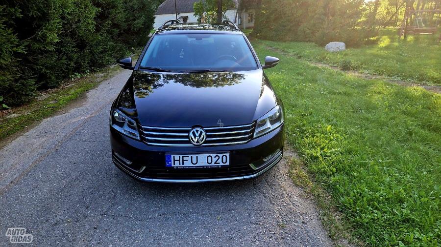 Black Volkswagen Passat 2011 in Joniskis, with an engine capacity of 2.00 L and mileage of 298 thousand km for 3600 €, photo 3 on AUTOMOTO.COM.LV