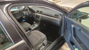 Black Volkswagen Passat 2011 in Joniskis, with an engine capacity of 2.00 L and mileage of 298 thousand km for 3600 €, photo 9 on AUTOMOTO.COM.LV