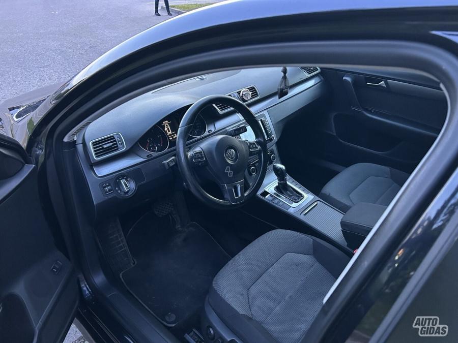 Melns Volkswagen Passat 2011 Viļņa, ar dzinēja tilpumu 2.00 L un nobraukumu 325 tūkst. km par 4500 €, foto 12 vietnē AUTOMOTO.COM.LV