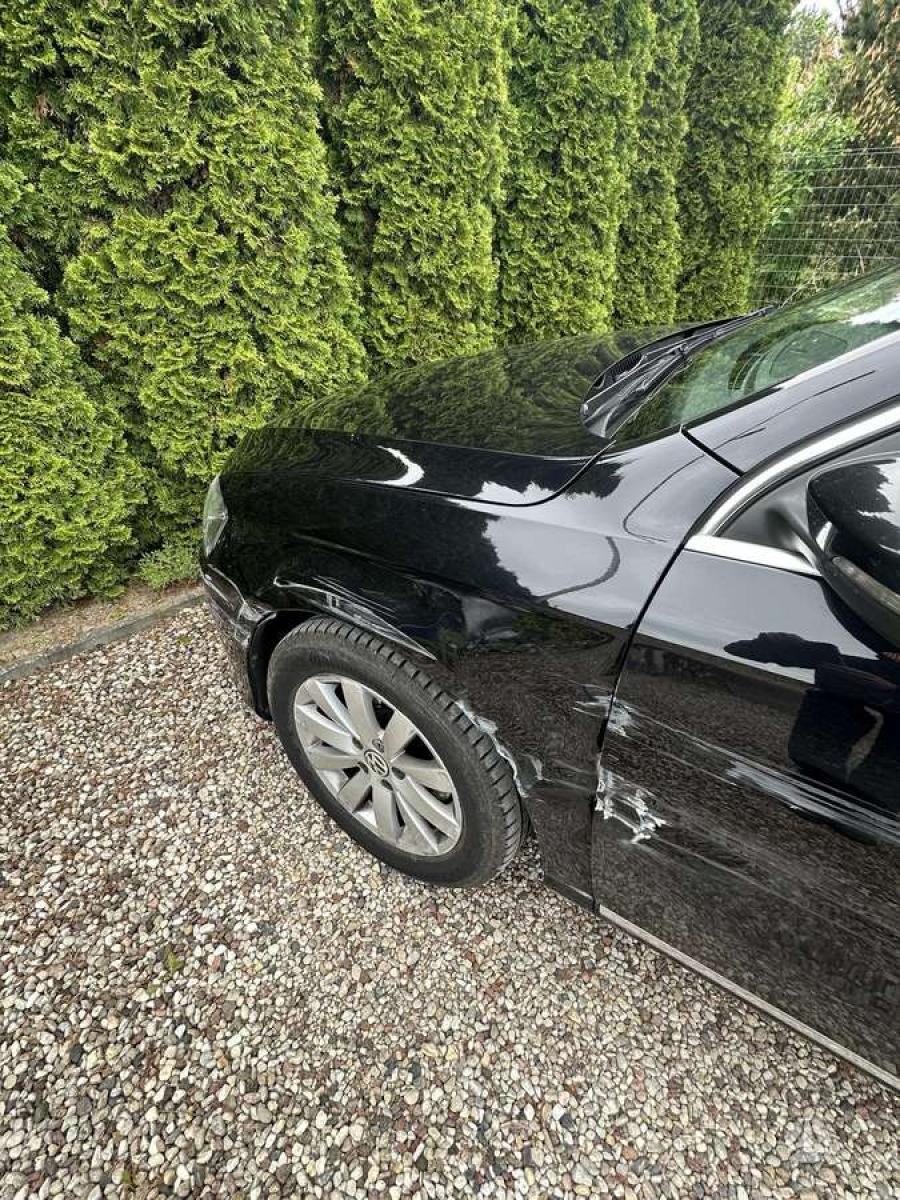 Black Volkswagen Passat 2011 in Kaunas, with an engine capacity of 1.97 L and mileage of 169 thousand km for 4200 €, photo 6 on AUTOMOTO.COM.LV