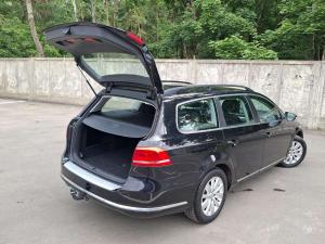Black Volkswagen Passat 2011 in Vilnius, with an engine capacity of 1.80 L and mileage of 202 thousand km for 3850 €, photo 29 on AUTOMOTO.COM.LV