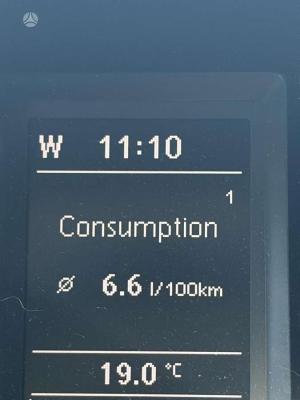 Black Volkswagen Passat 2011 in Vilnius, with an engine capacity of 1.97 L and mileage of 299 thousand km for 5199 €, photo 12 on AUTOMOTO.COM.LV