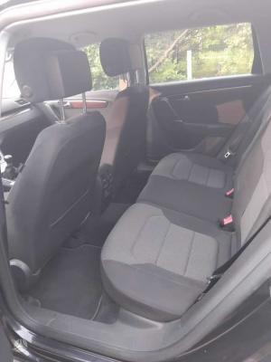 Black Volkswagen Passat 2011 in Vilnius, with an engine capacity of 2.00 L and mileage of 315 thousand km for 4100 €, photo 13 on AUTOMOTO.COM.LV