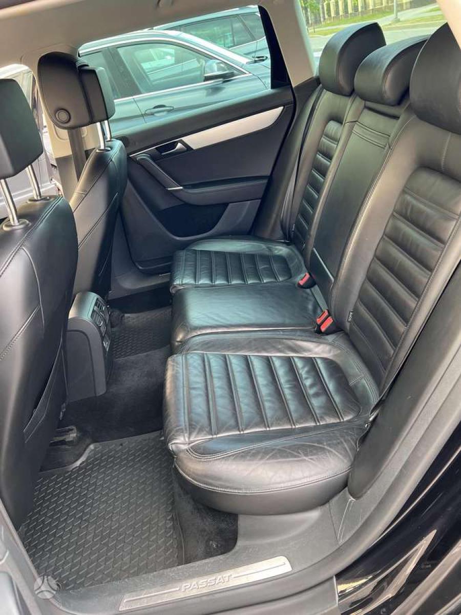 Melns Volkswagen Passat 2011 Tauragė, ar dzinēja tilpumu 1.97 L un nobraukumu 276 tūkst. km par 5500 €, foto 12 vietnē AUTOMOTO.COM.LV