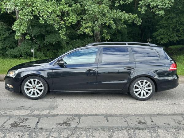 Black Volkswagen Passat 2011 in Alytus, with an engine capacity of 1.60 L and mileage of 327 thousand km for 2700 €, photo 3 on AUTOMOTO.COM.LV