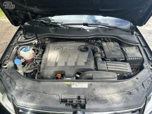 Melns Volkswagen Passat 2011 Alīta, ar dzinēja tilpumu 1.60 L un nobraukumu 327 tūkst. km par 2700 €, foto 14 vietnē AUTOMOTO.COM.LV