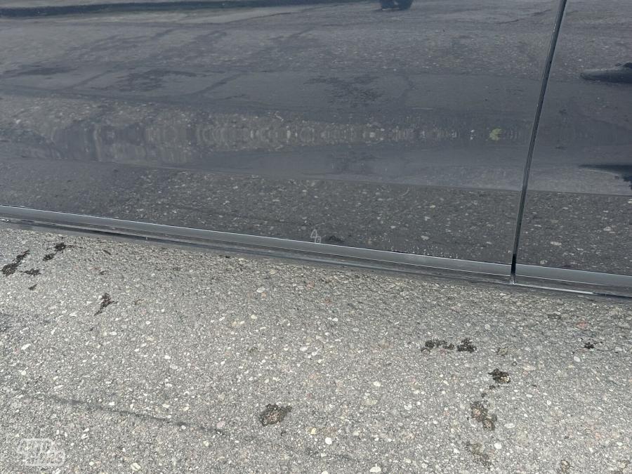 Melns Volkswagen Passat 2011 Alīta, ar dzinēja tilpumu 1.60 L un nobraukumu 327 tūkst. km par 2700 €, foto 19 vietnē AUTOMOTO.COM.LV