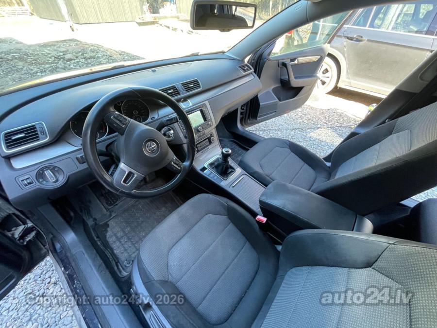 Melns Volkswagen Passat 2011 Kuresāre, ar dzinēja tilpumu 2.00 L un nobraukumu 316 tūkst. km par 3900 €, foto 6 vietnē AUTOMOTO.COM.LV