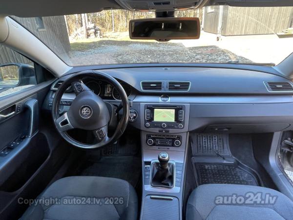 Melns Volkswagen Passat 2011 Kuresāre, ar dzinēja tilpumu 2.00 L un nobraukumu 316 tūkst. km par 3900 €, foto 6 vietnē AUTOMOTO.COM.LV