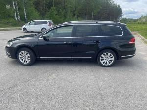 Melns Volkswagen Passat 2011 Alīta, ar dzinēja tilpumu 1.39 L un nobraukumu 274 tūkst. km par 3800 €, foto 3 vietnē AUTOMOTO.COM.LV