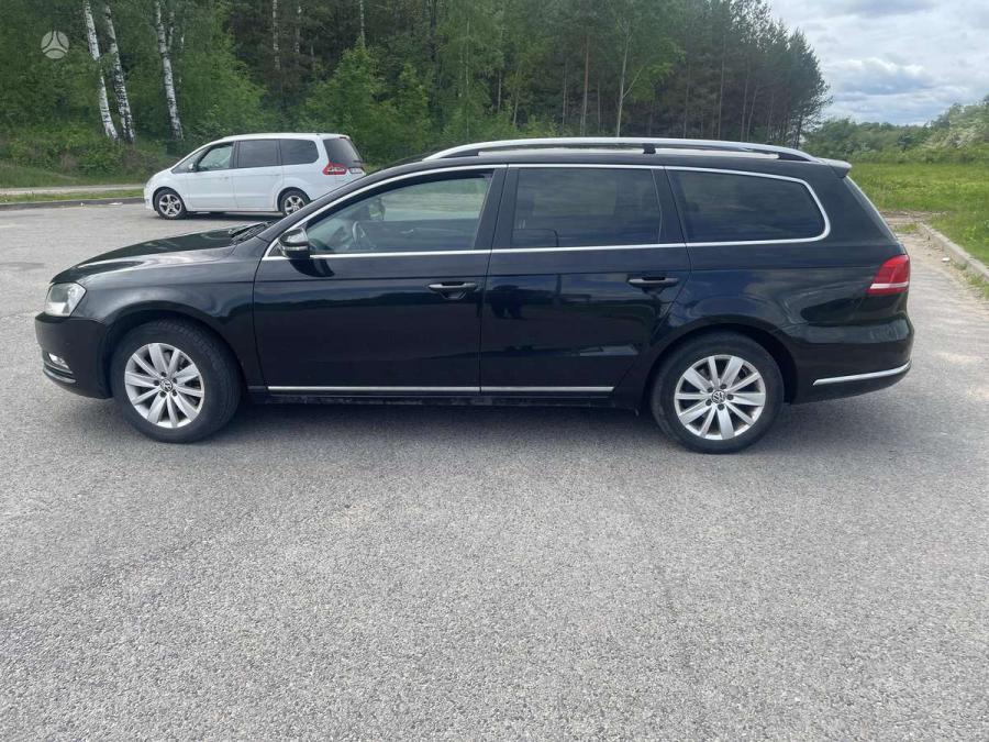 Melns Volkswagen Passat 2011 Alīta, ar dzinēja tilpumu 1.39 L un nobraukumu 274 tūkst. km par 3800 €, foto 3 vietnē AUTOMOTO.COM.LV