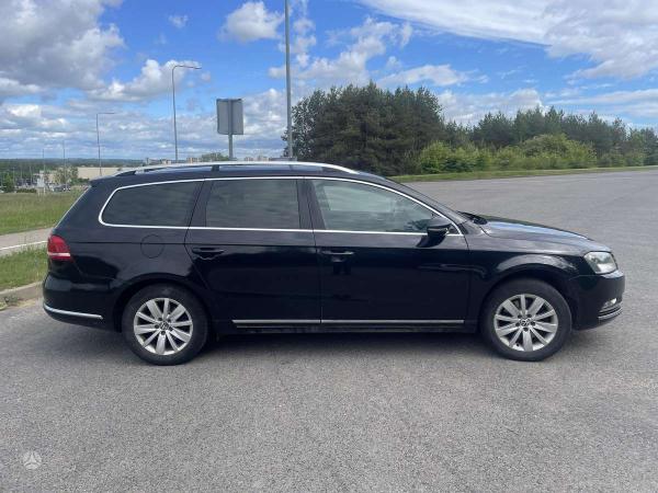 Melns Volkswagen Passat 2011 Alīta, ar dzinēja tilpumu 1.39 L un nobraukumu 274 tūkst. km par 3800 €, foto 3 vietnē AUTOMOTO.COM.LV