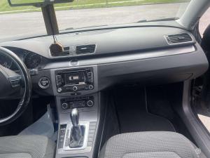 Melns Volkswagen Passat 2011 Alīta, ar dzinēja tilpumu 1.39 L un nobraukumu 274 tūkst. km par 3800 €, foto 6 vietnē AUTOMOTO.COM.LV
