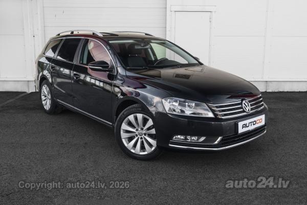 Black Volkswagen Passat 2011 in Tallinn, with an engine capacity of 2.00 L and mileage of 251 thousand km for 5999 €, photo 3 on AUTOMOTO.COM.LV