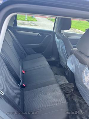 Melns Volkswagen Passat 2011 Tallina, ar dzinēja tilpumu 2.00 L un nobraukumu 0 tūkst. km par 4000 €, foto 17 vietnē AUTOMOTO.COM.LV