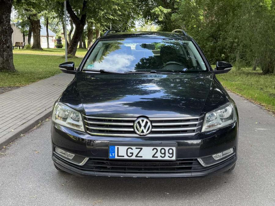 Melns Volkswagen Passat 2011 Trakai, ar dzinēja tilpumu 1.60 L un nobraukumu 198 tūkst. km par 3250 €, foto 3 vietnē AUTOMOTO.COM.LV