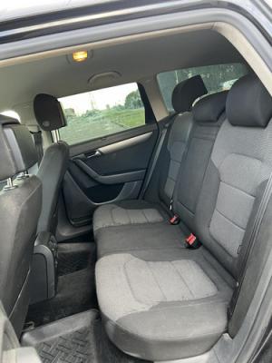 Melns Volkswagen Passat 2011 Narva, ar dzinēja tilpumu 1.60 L un nobraukumu 456 tūkst. km par 1999 €, foto 11 vietnē AUTOMOTO.COM.LV