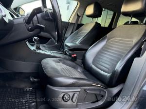 Melns Volkswagen Passat 2011 Tallina, ar dzinēja tilpumu 2.00 L un nobraukumu 0 tūkst. km par 2499 €, foto 15 vietnē AUTOMOTO.COM.LV